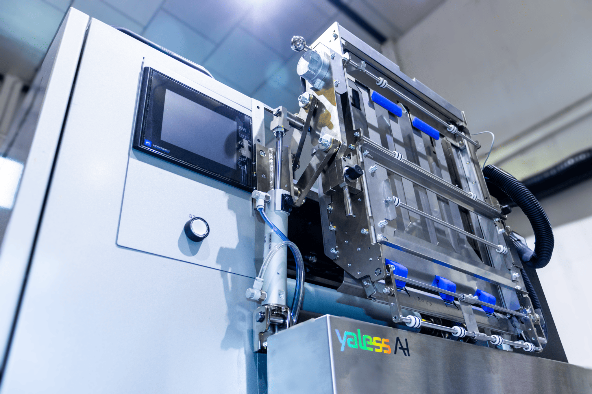 Miyakoshi introduces its new innovation: Full automatic offset plate attachement system | Miyakoshi